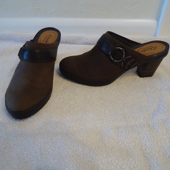Clarks | Shoes | Clarks Suede Leather Clogs 75m | Poshmark